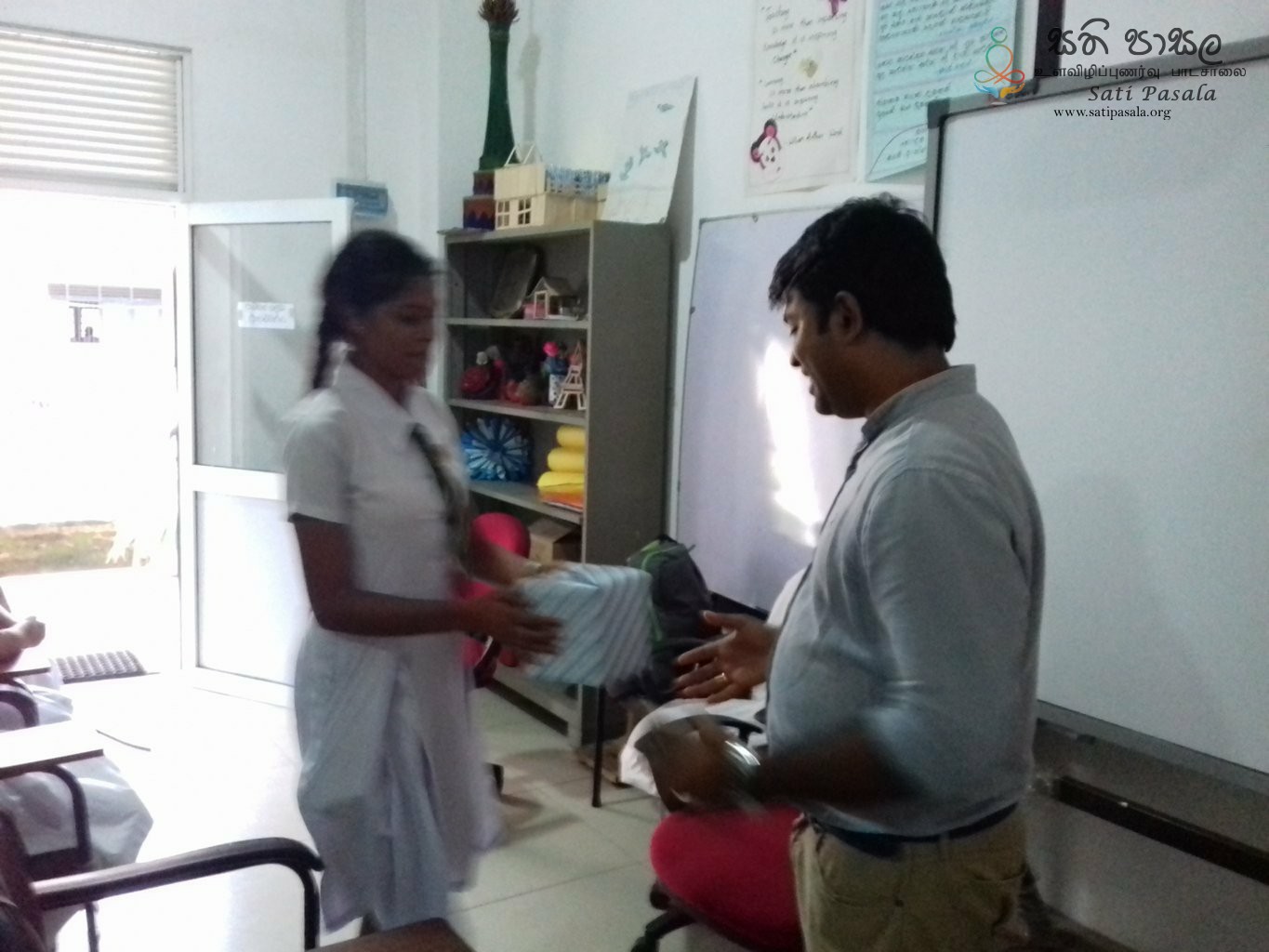 MOE School Program at Kotahena Central College - Sati Pasala or How to ...